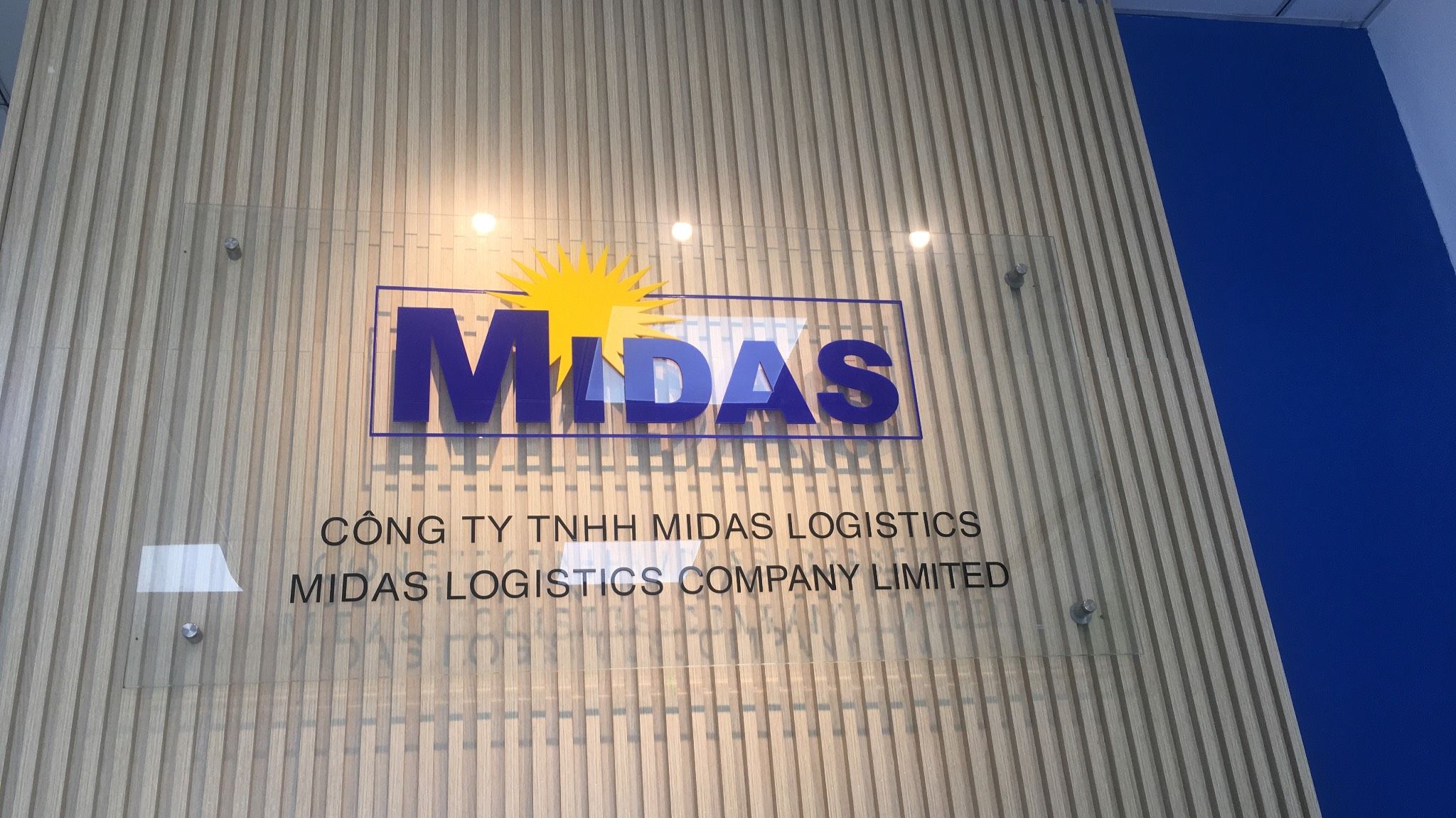 CÔNG TY TNHH MIDAS LOGISTICS